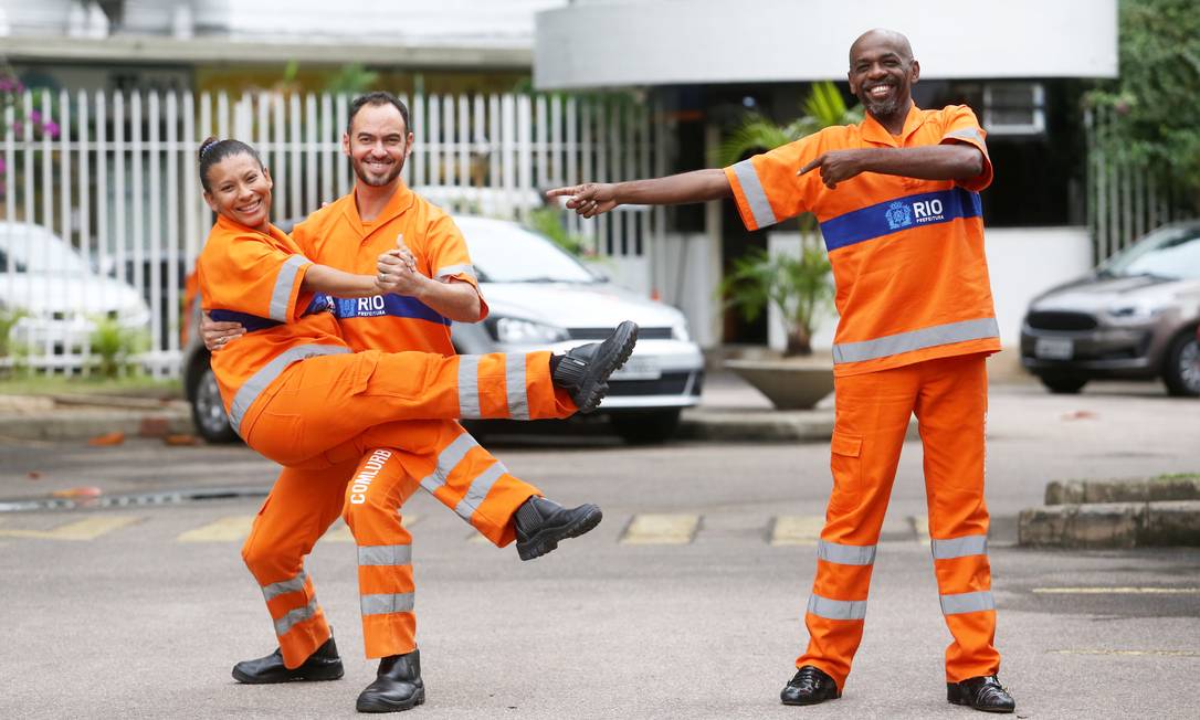 'Seria muito prazeroso', diz gari que viralizou na internet sobre fazer ...