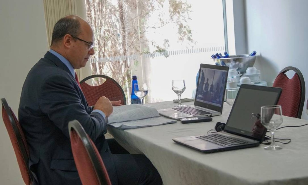 Witzel conclui doutorado em Ciência Política na UFF - Jornal O Globo