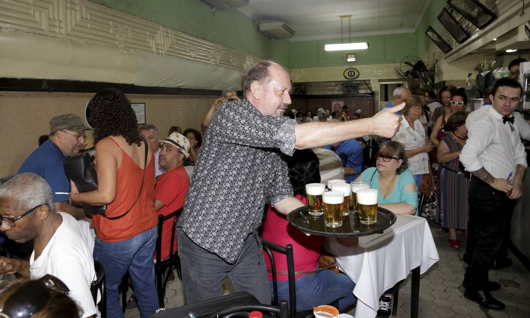Bar Luiz terá roda de samba no sábado, e proprietária admite que há ...