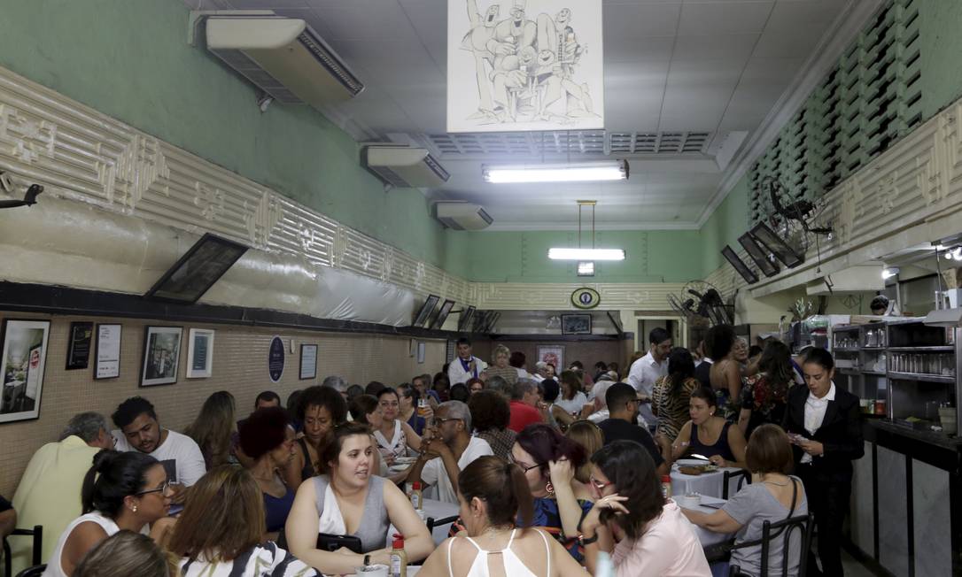 Pé-Sujo: Bar Luiz, à espera de um milagre - Jornal O Globo