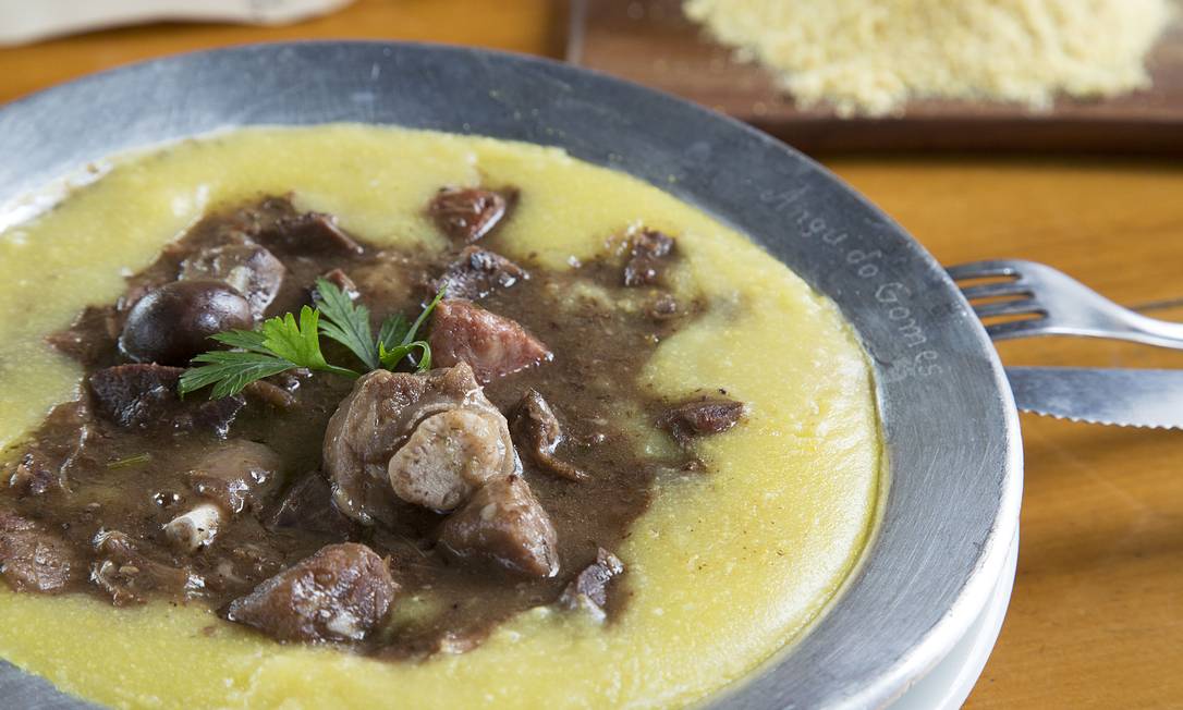 Pé-Limpo: tradição do Angu do Gomes renovada em Botafogo - Jornal O Globo