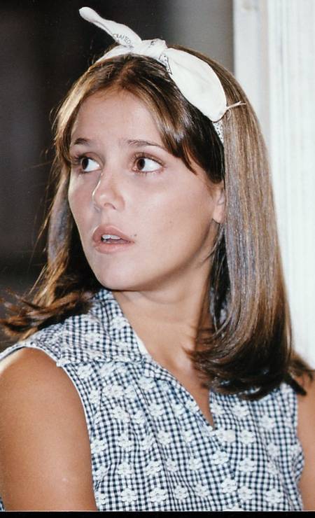 Confira as mudanças de visual de Deborah Secco - Jornal O Globo