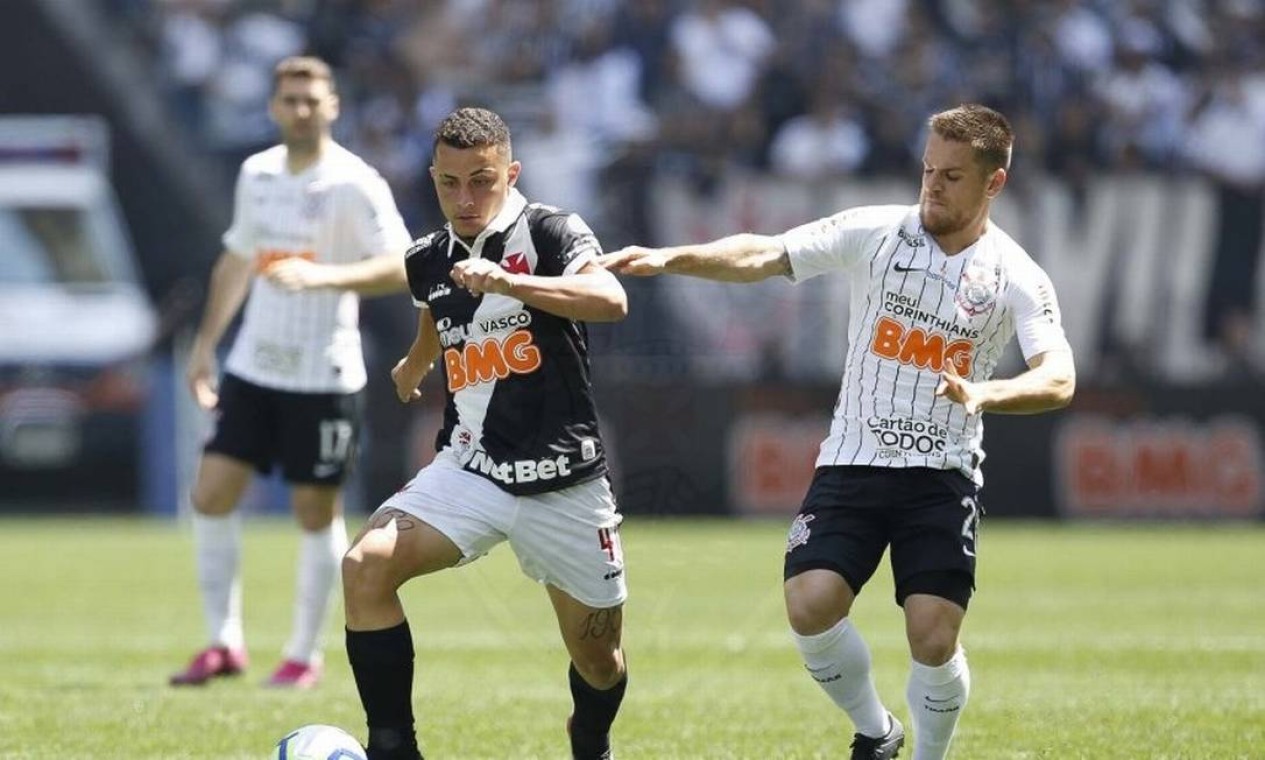 Apesar da derrota, Bruno Gomes celebra estreia entre os profissionais ...