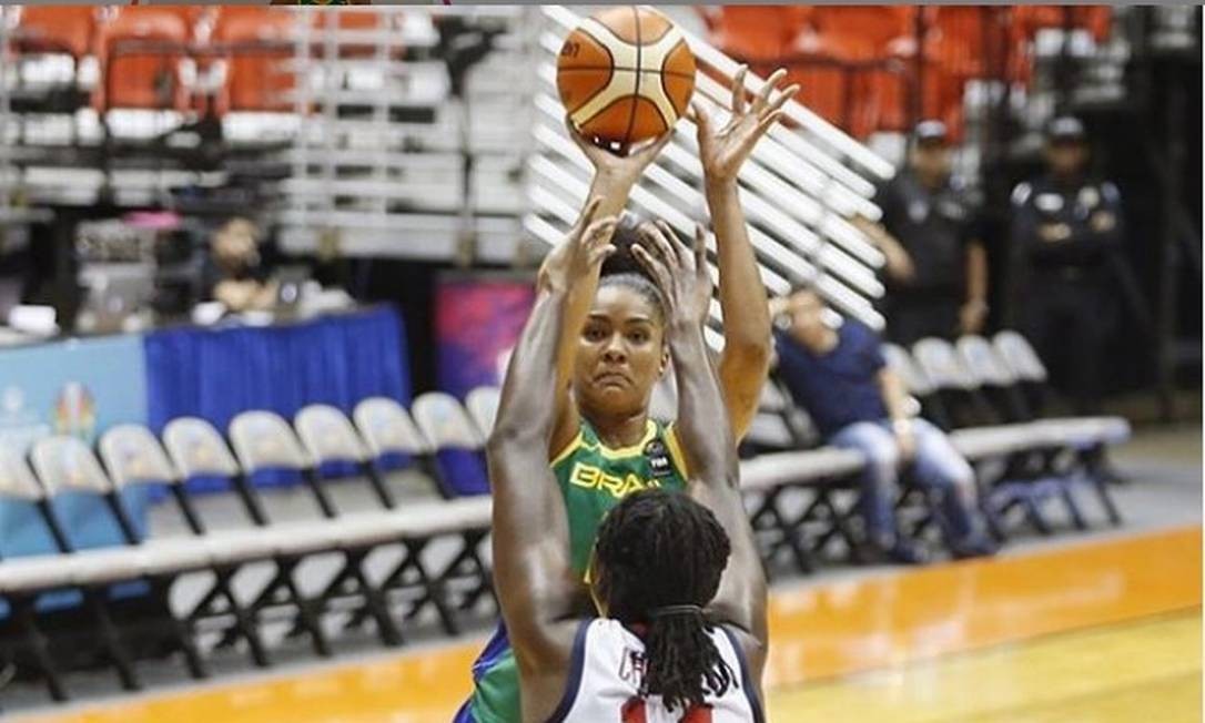 Damiris: Das viagens de trem para os treinos à WNBA e ao brilho na ...