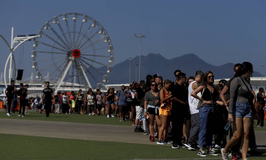 Calor forte na Cidade do Rock leva público do Rock in Rio a postos ...