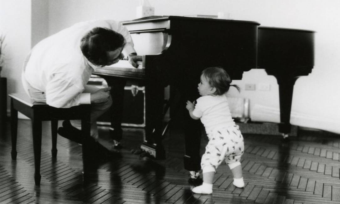 Maria Luiza Jobim fala sobre o peso do sobrenome e a dificuldade de ...