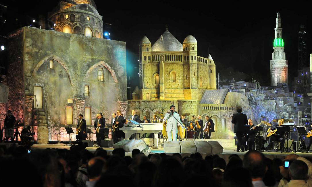 Com exibição nos cinemas, 'Roberto Carlos em Jerusalém 3D' ganha ...