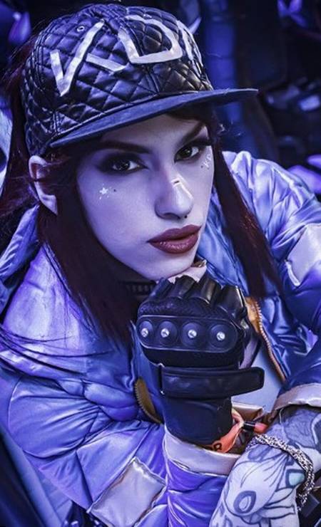 Reunimos as 'montações' mais incríveis de Dyhzy, a drag queen que é ...