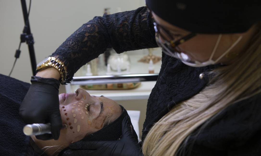 Conheça o BB Glow, técnica que promete revitalizar a pele em até cinco ...