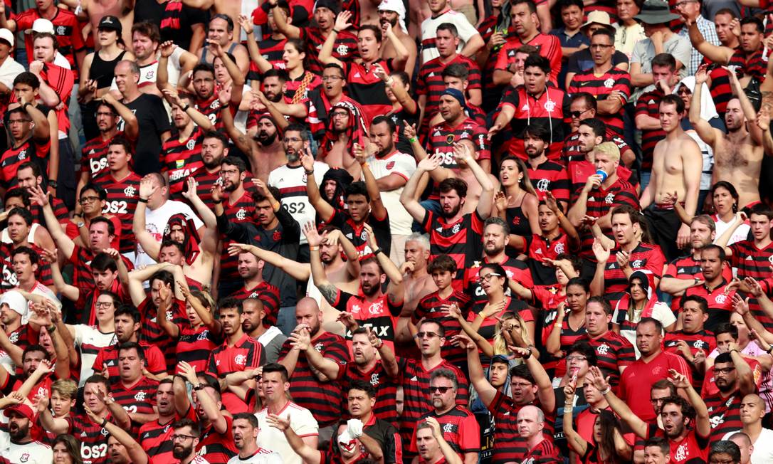 Torcida do Flamengo acredita até o final e torna Lima sua segunda casa ...