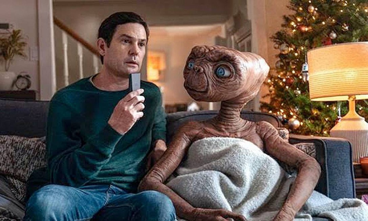 E.T. reencontra Elliot após 37 anos; veja vídeo - Época