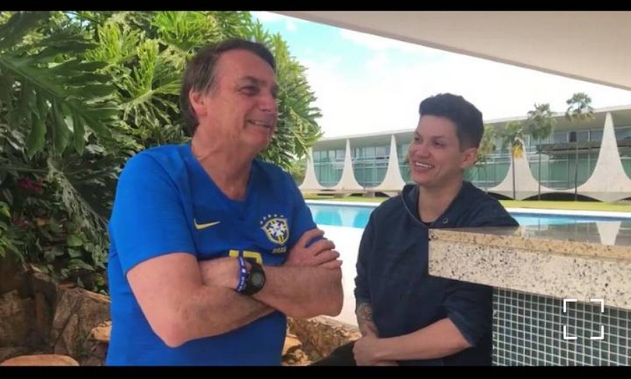 Youtuber bolsonarista ganha cargo na EBC - Época
