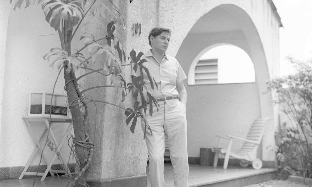 Relembre lugares que marcaram a vida do maestro Tom Jobim, 25 anos após ...