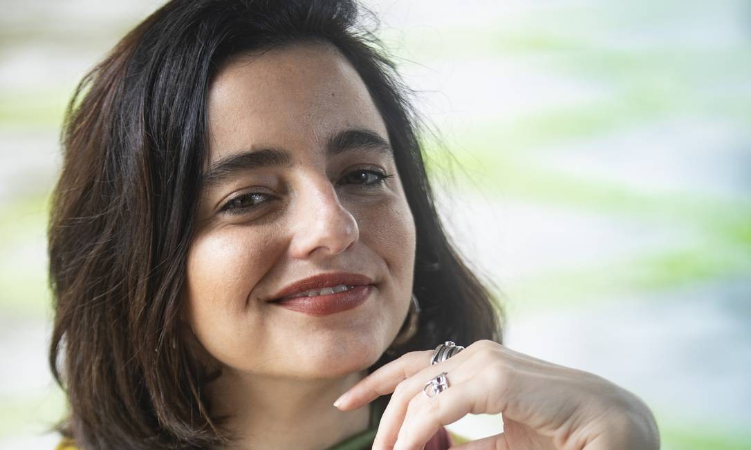 Sucesso em 'A vida invisível' e 'Éramos seis', Julia Stockler comenta ...