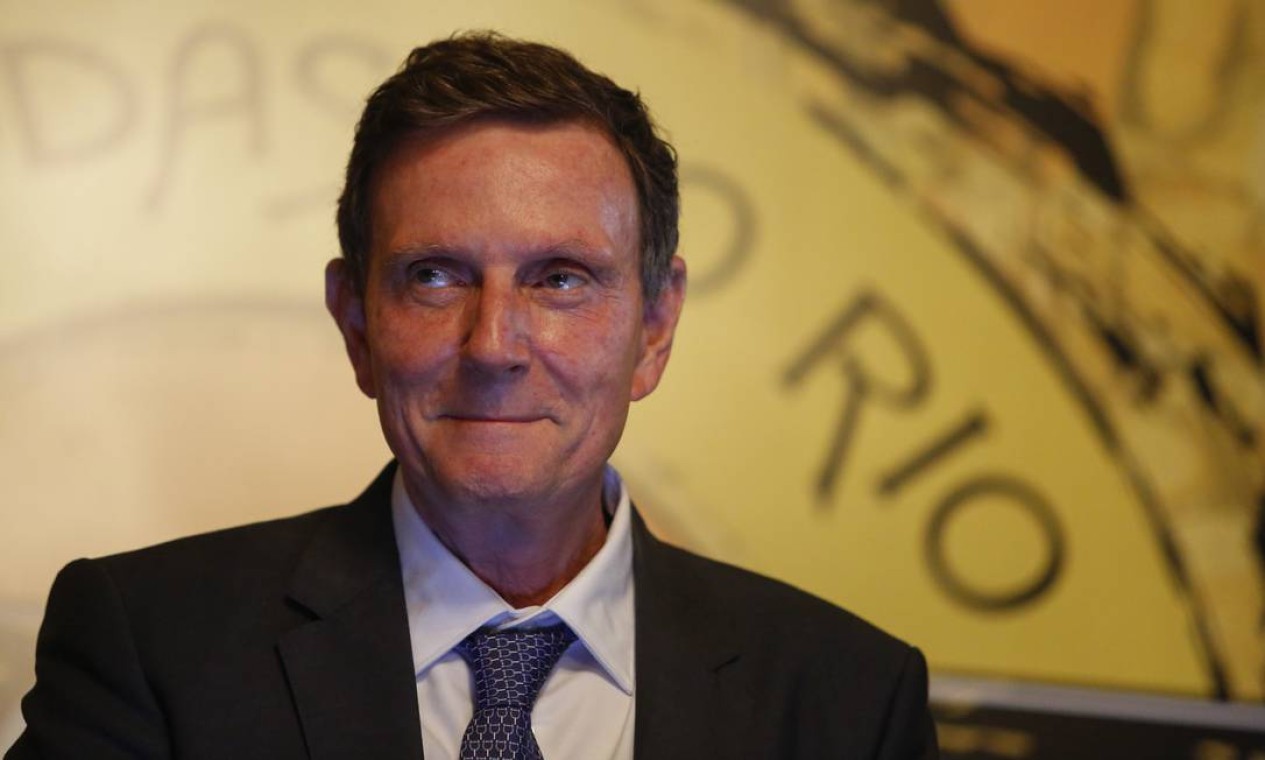 Crivella ignora crise financeira e suspensão de pagamentos em ...