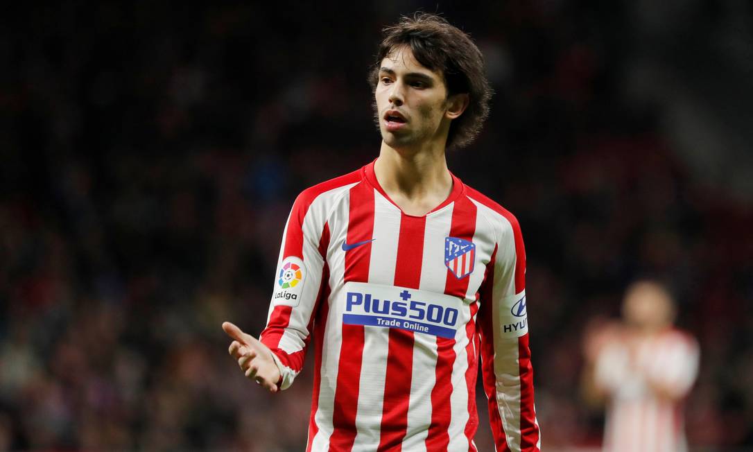 João Félix 'perde o sono' com Van Dijk em Atlético de Madrid x ...