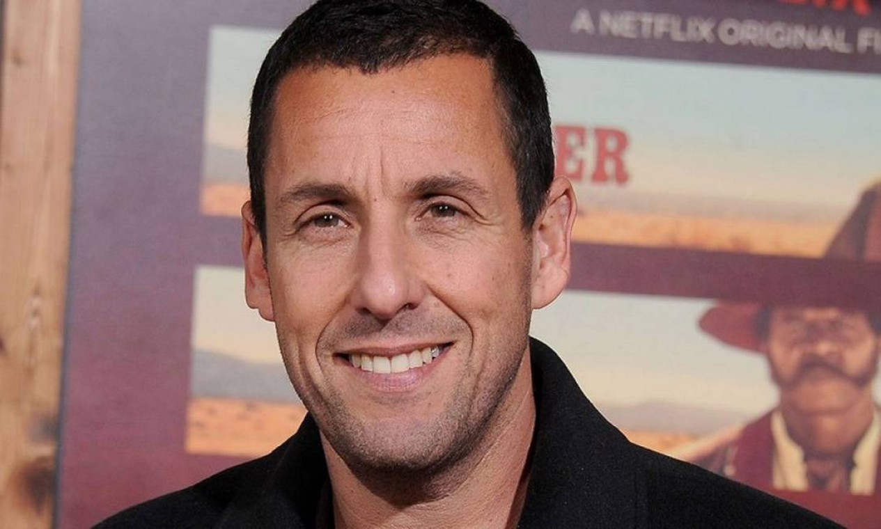 Adam Sandler tem Twitter hackeado e usado para compartilhar postagens ...