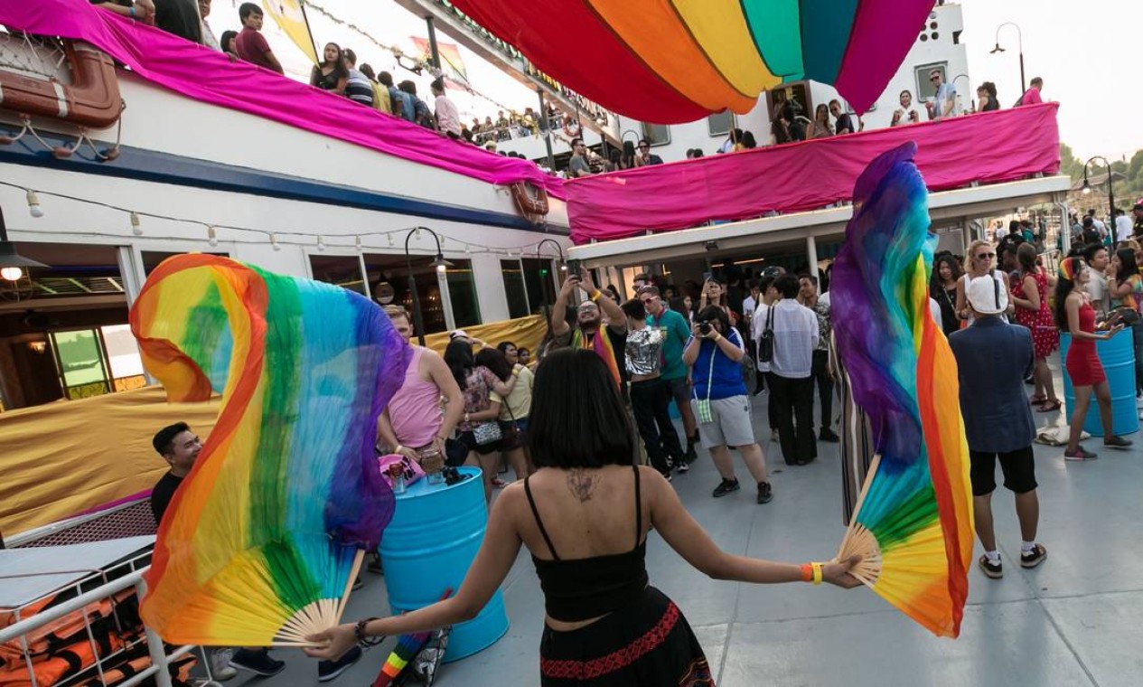 No país onde o afeto homossexual é ilegal, comunidade realiza segunda ...