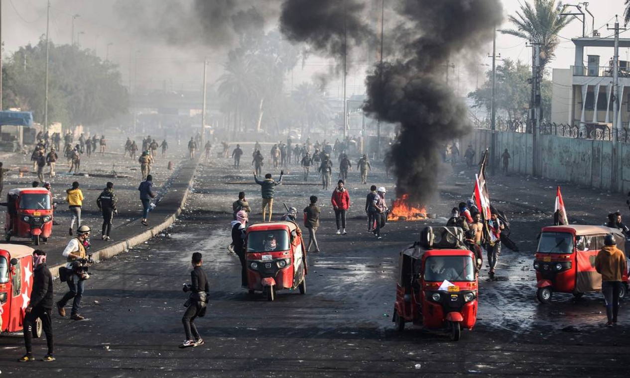 Iraque tem novo dia de protestos contra o governo; veja fotos - Jornal ...