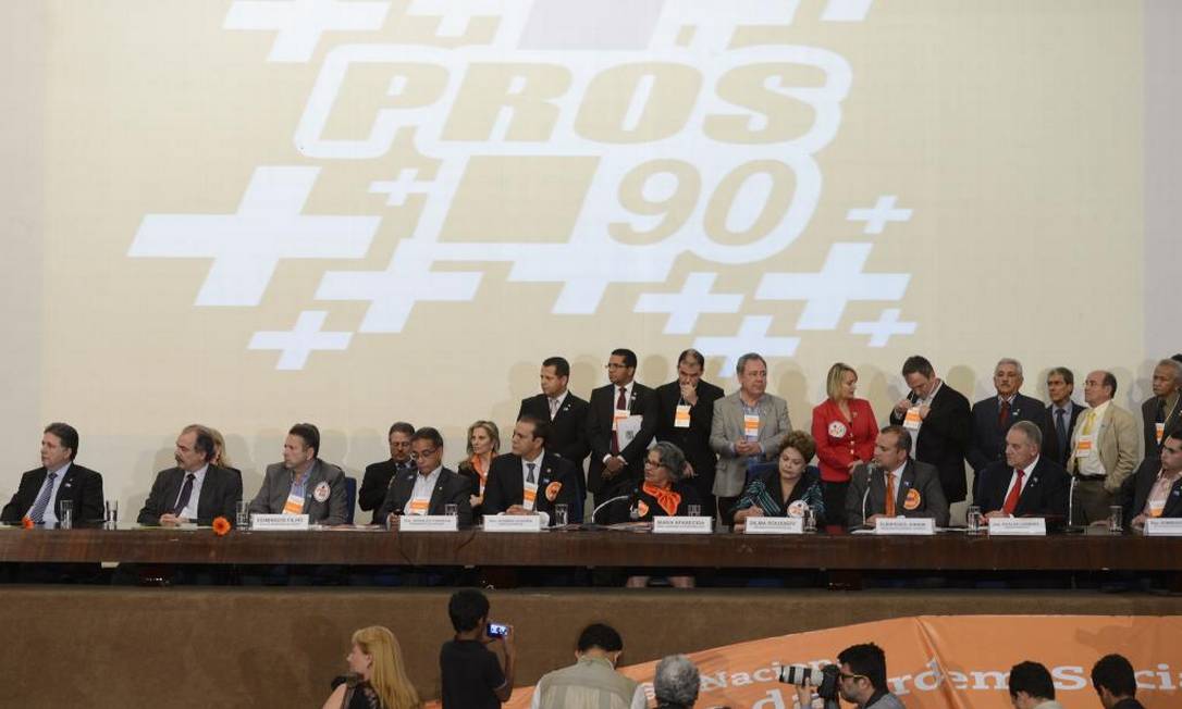 Mais um rolo do PROS - Época