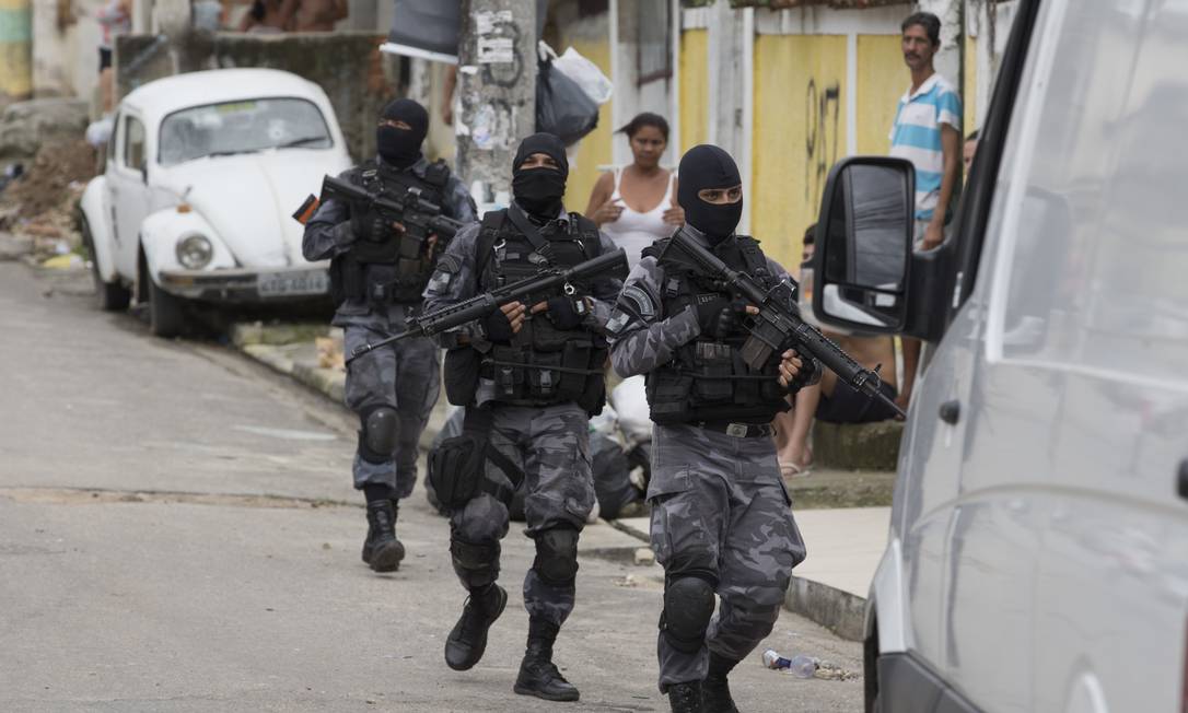 Fuzil de colecionador paulista foi parar nas mãos de traficantes da ...