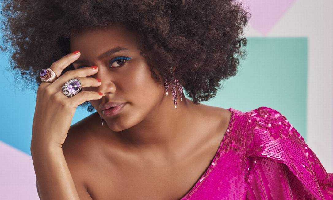 Jéssica Ellen posa para sua primeira capa de revista e reflete sobre ...