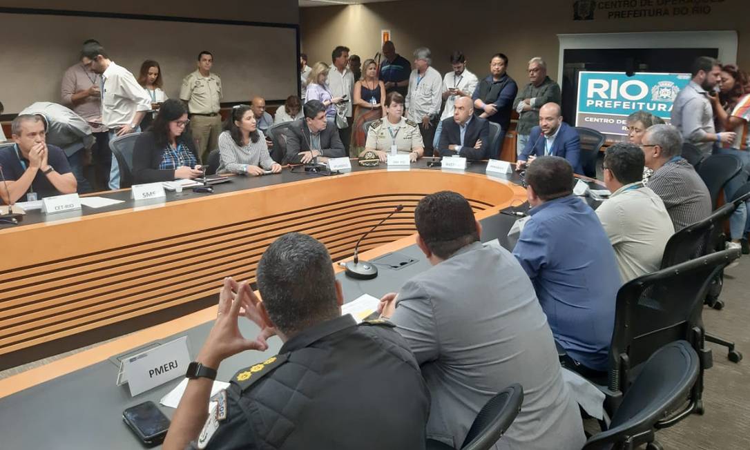 Pela primeira vez, sete megablocos do Rio terão barreiras de segurança ...