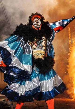 Do batidão do baile funk ao bate-bola, fotos de Vincent Rosenblatt no ...