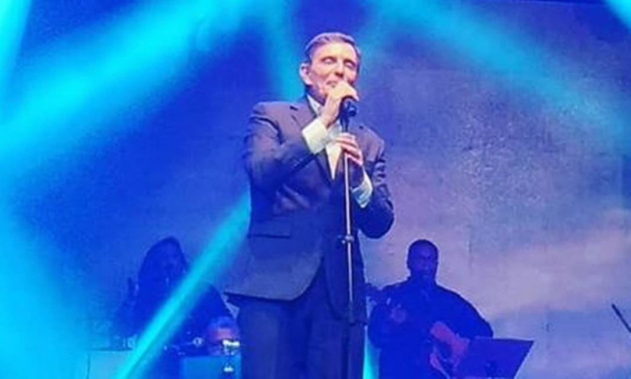 Marcelo Crivella faz show beneficente com ingressos a R$100, e ...