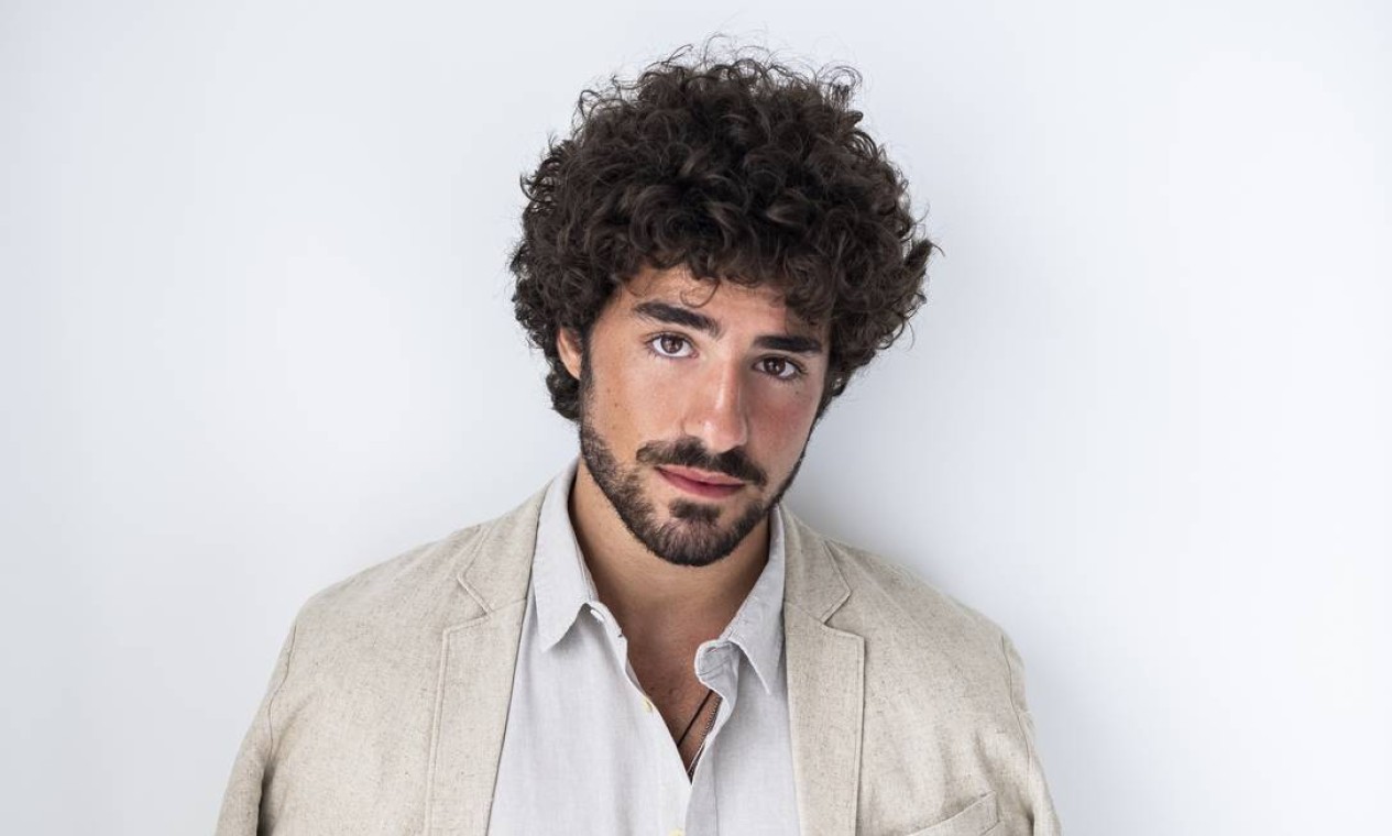 José Condessa sobre romantismo: 'Gosto muito das surpresas, das flores ...