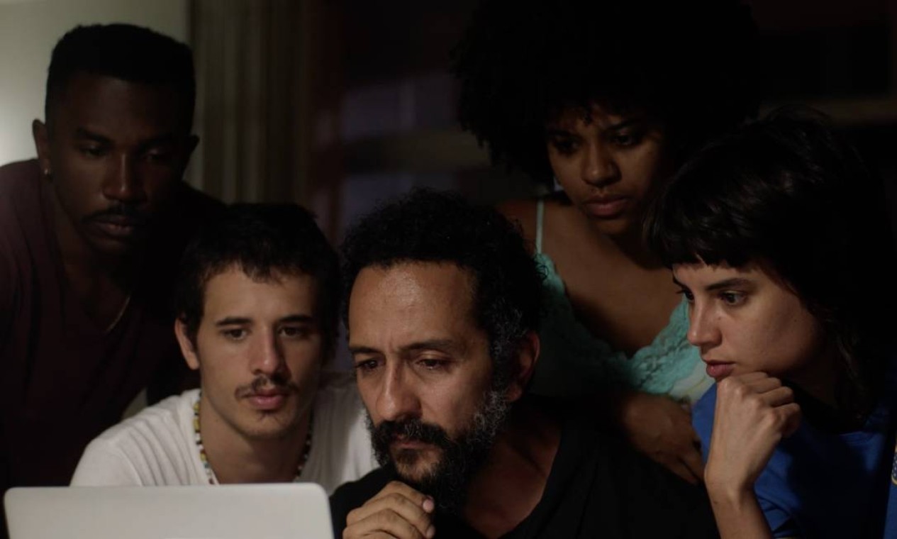 Filme 'Fim de festa' retrata Brasil em clima de ressaca - Jornal O Globo