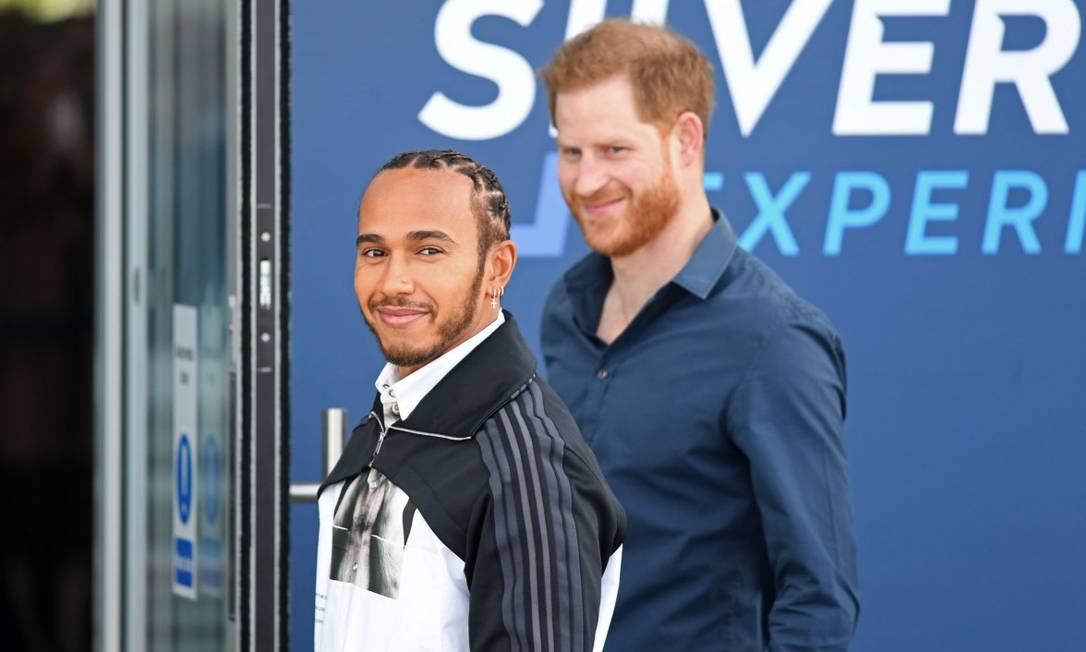 Harry se encontra com Lewis Hamilton em últimos compromissos como ...