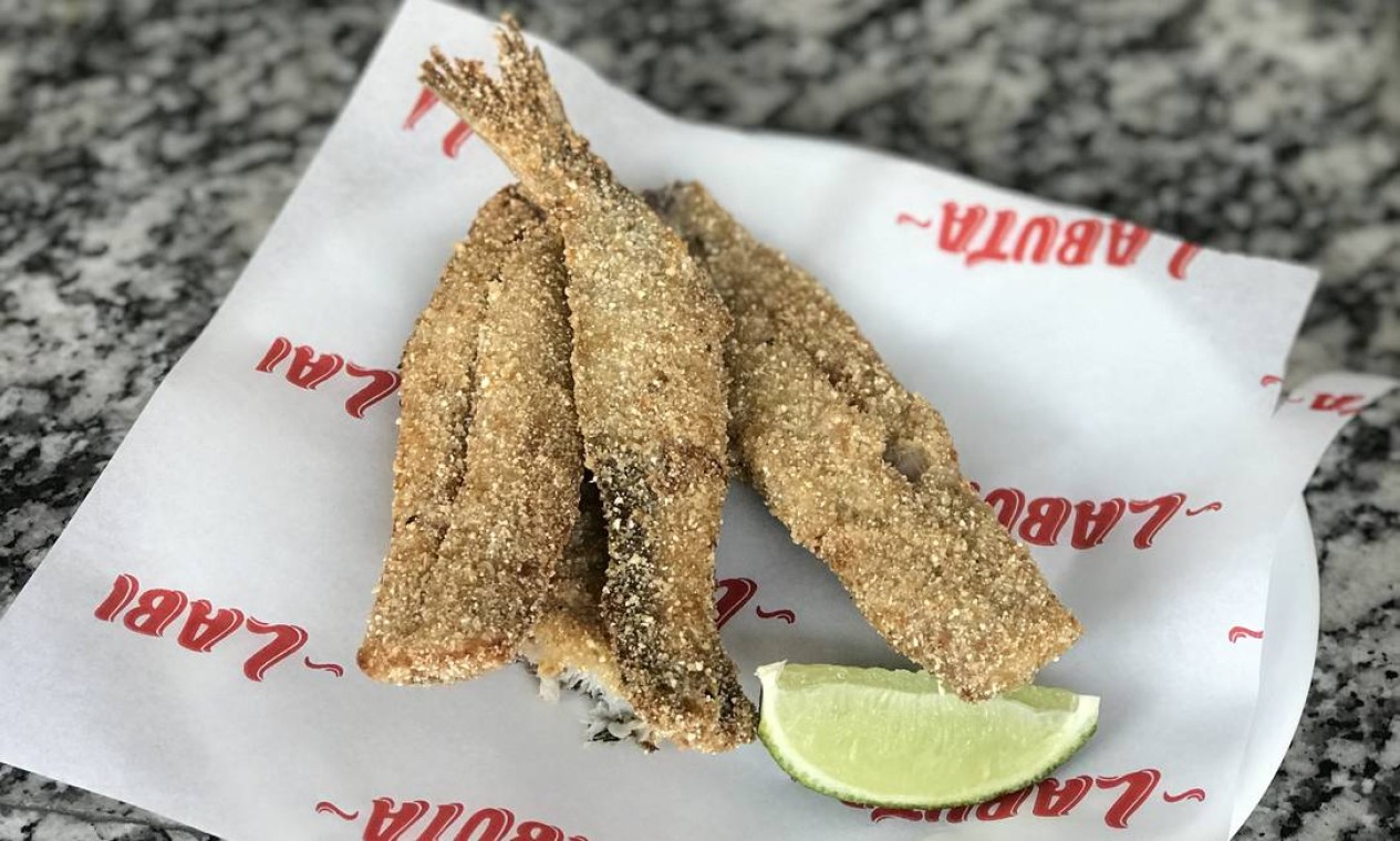 Chef do Lilia comanda o Labuta, que tem um prato por dia e petiscos na ...