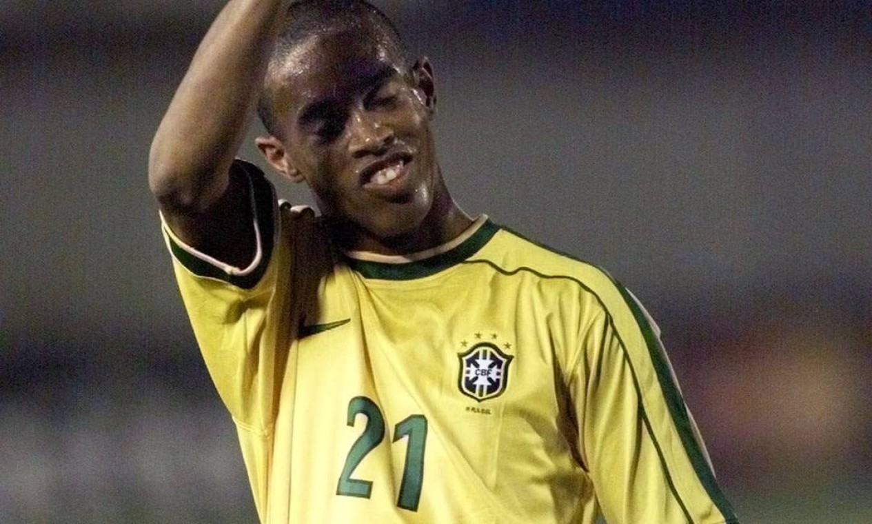 Ronaldinho 40 anos: veja as fases e os clubes por onde ele passou ...