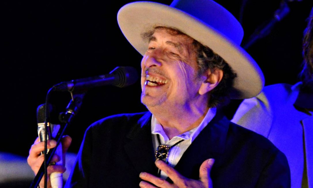 Bob Dylan lança música inédita de 17 minutos — a mais longa de sua ...