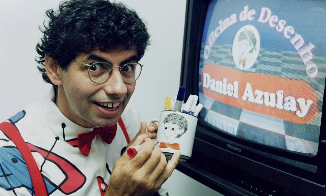 Morre o artista plástico Daniel Azulay, aos 72 anos, vítima de ...