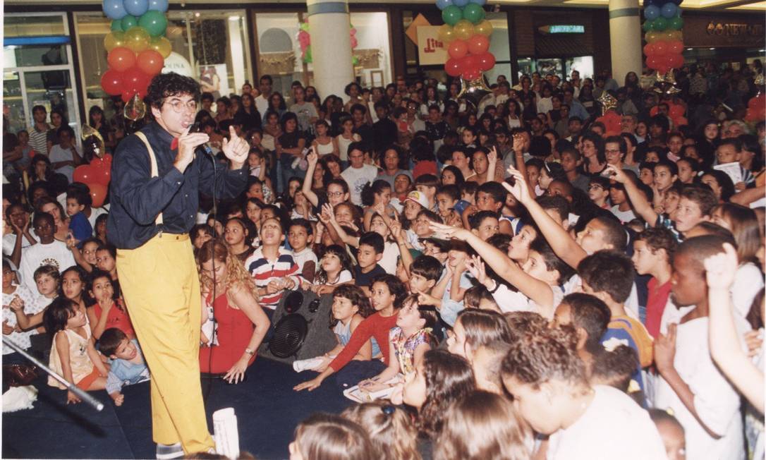 Morre o artista plástico Daniel Azulay, aos 72 anos, vítima de coronavírus - Jornal O Globo