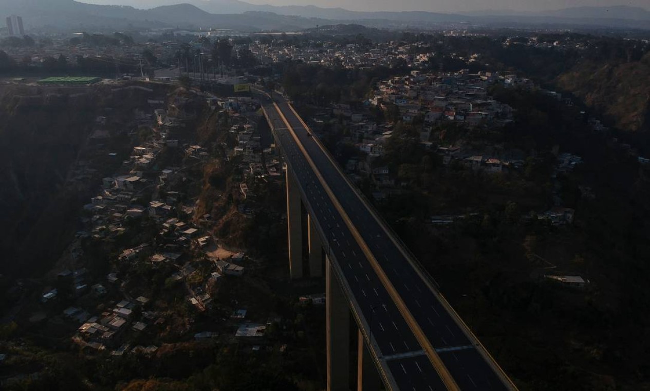 O mundo, deserto, visto do alto - Jornal O Globo
