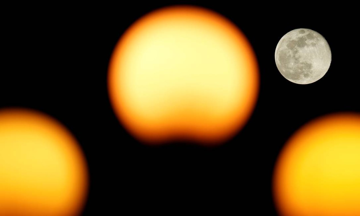 Veja fotos da "Superlua" rosa pelo mundo - Jornal O Globo