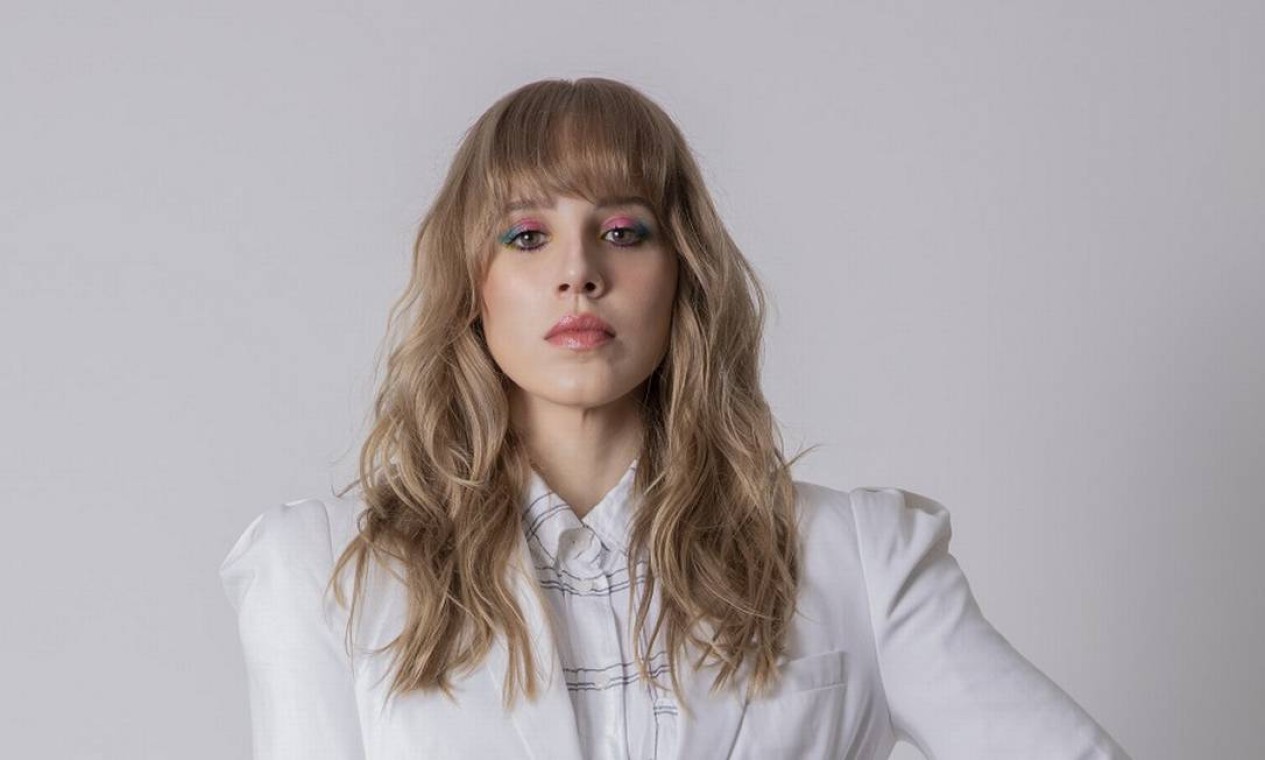 Marcella Rica comenta namoro com Vitória Strada: 'Poder abraçá-la todos ...