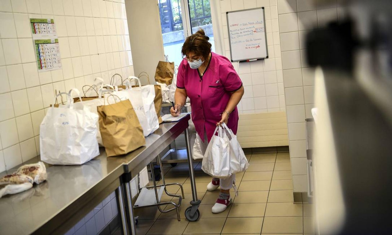 Conheça o Isabelle Romée, na França, asilo onde mais de 50 idosos vivem ...