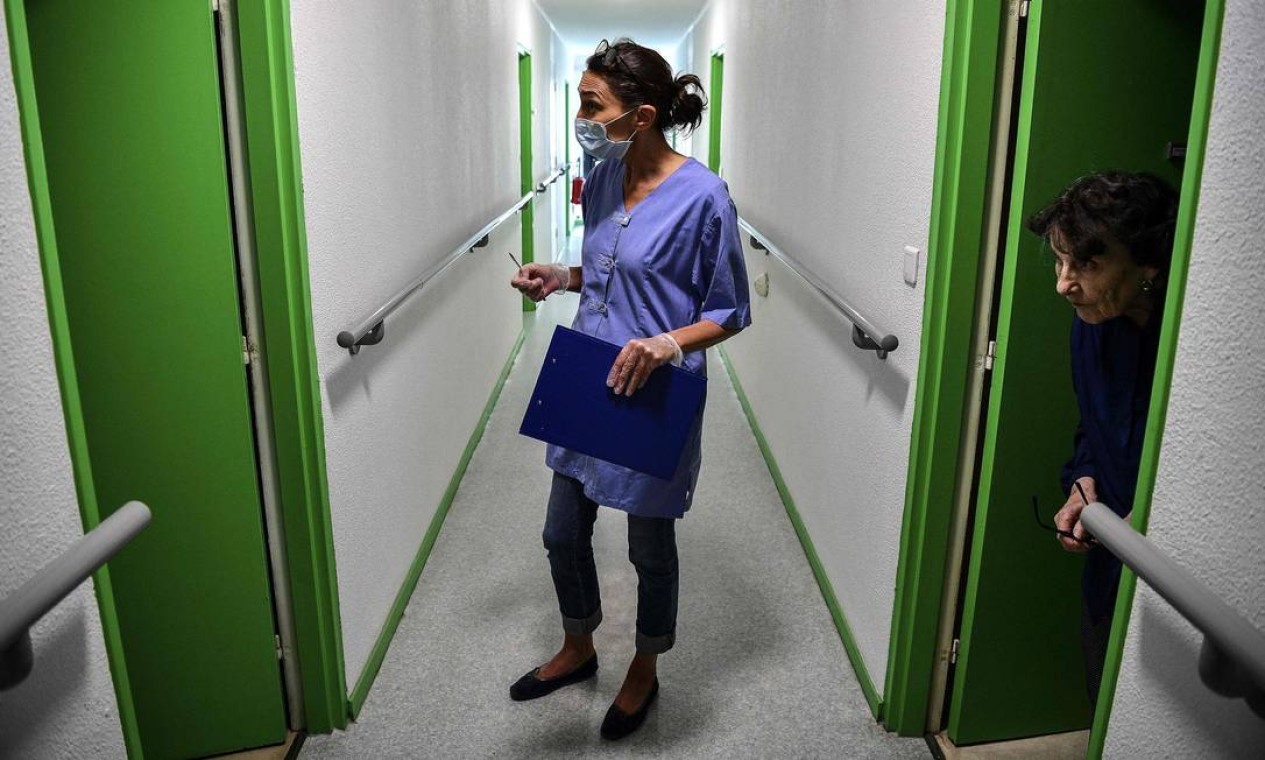 Conheça o Isabelle Romée, na França, asilo onde mais de 50 idosos vivem ...