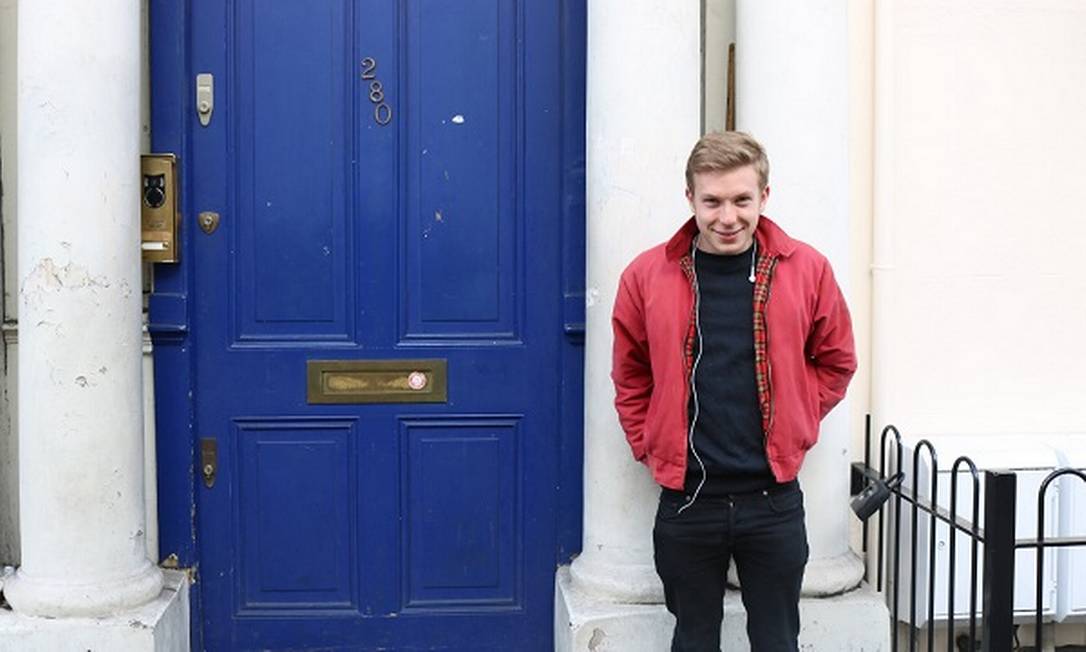 Era uma vez... um poeta desconhecido que virou celebridade na pandemia ...