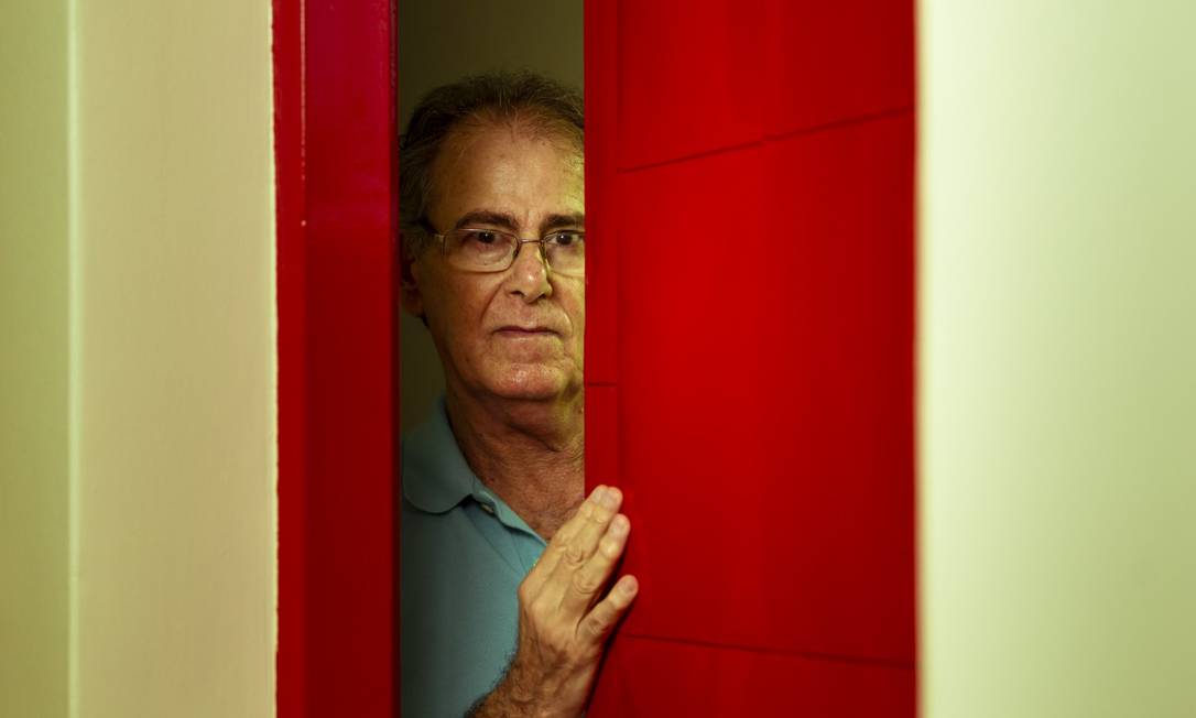 Jornalista com sobrenome Corona conta como superou o vírus que o levou ...