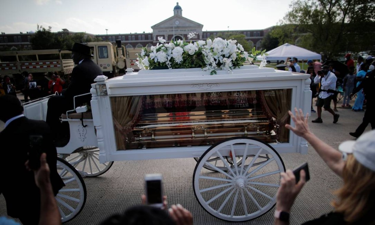 George Floyd é enterrado em Houston; veja fotos - Jornal O Globo