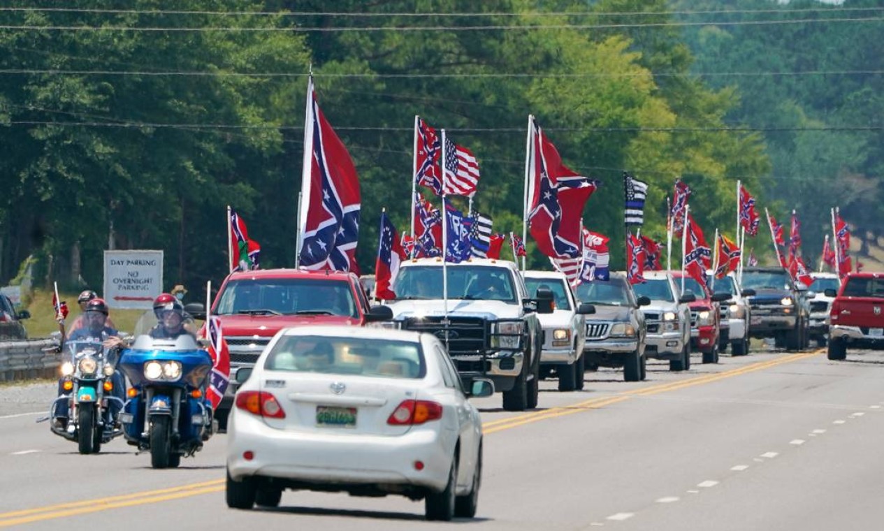 Debate sobre racismo invade as pistas da Nascar - Jornal O Globo