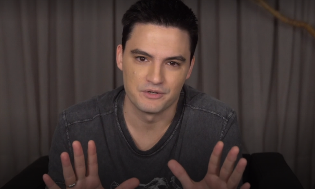 Felipe Neto pede em vídeo no NYT que americanos ajudem Brasil e não ...