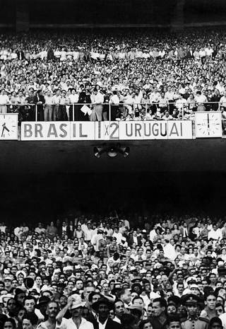 Nos 70 anos do Maracanazo, GLOBO publica fotos inéditas da final da ...