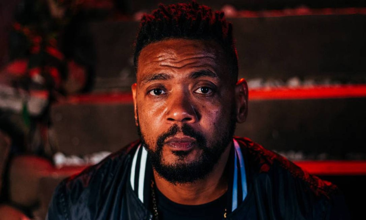 Edi Rock, dos Racionais MC’s, apresenta recém-lançada ‘Vidas Negras’ em ...