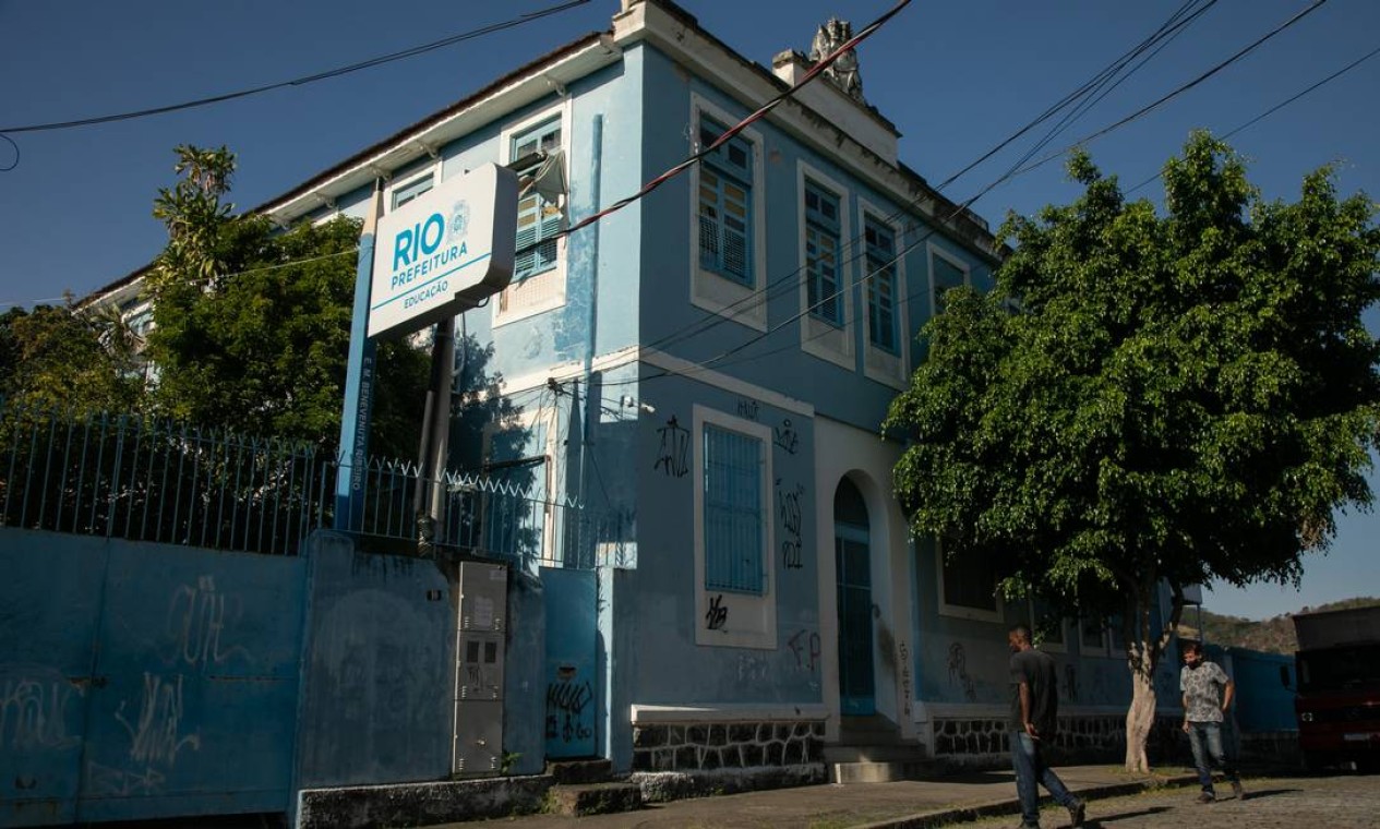 Escolas de Rio e SP terão volta às aulas opcional para grupos de risco ...